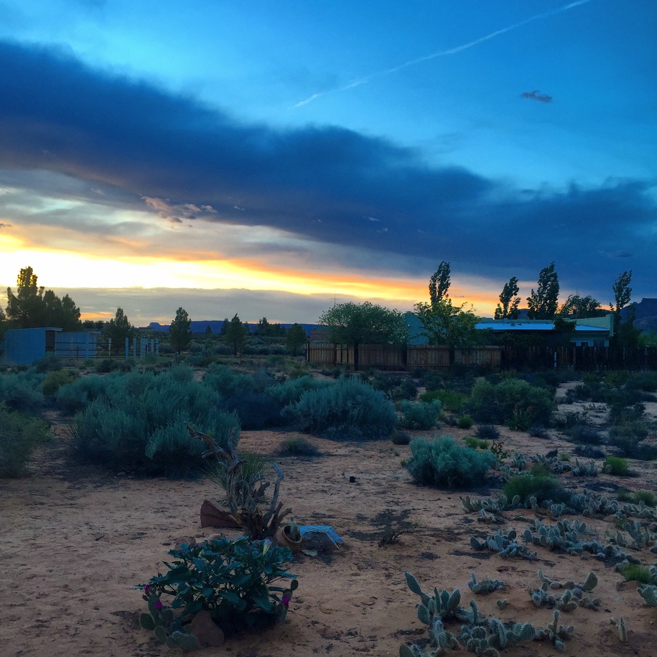 Utah Sunsets - World of Wanderlust