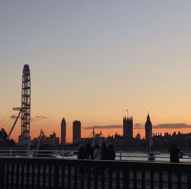 London Romantic - World of Wanderlust