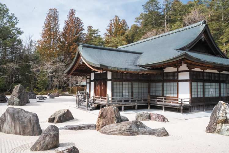 Staying with Buddhist Monks in Japan - World of Wanderlust