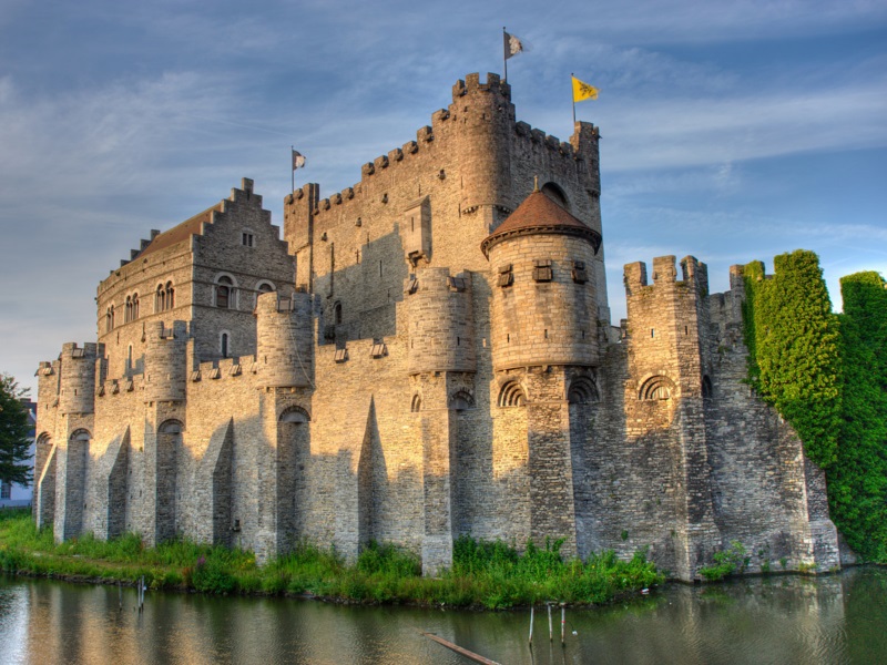 gravensteen - World of Wanderlust